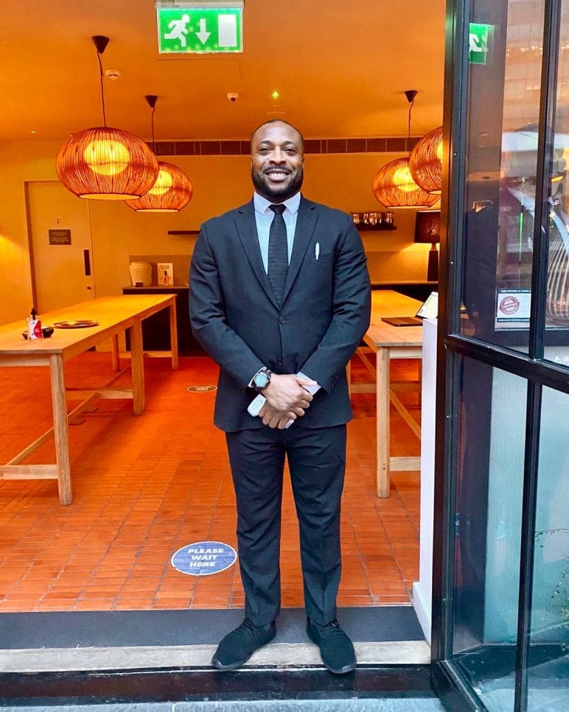 How Security Guards Can Improve Customer Experience in Retail